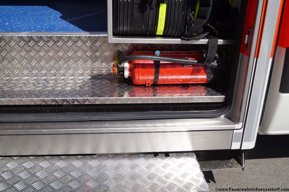 RTW ME-E 1851 der Feuerwehr Erkrath